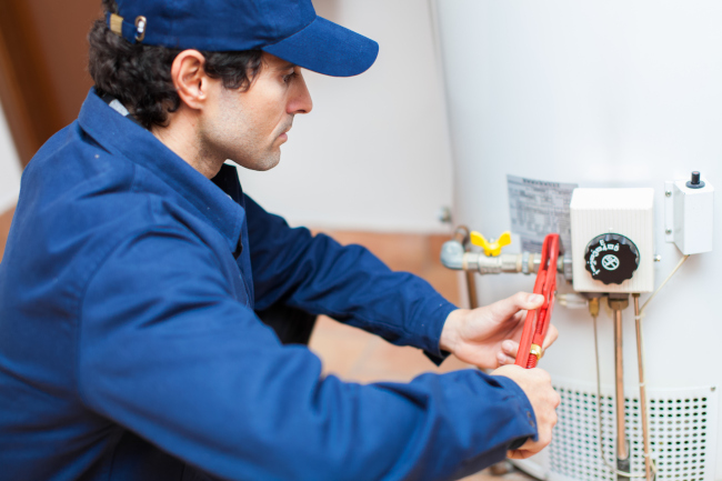 How to Tell If It’s Time for a Water Heater Replacement | Danny Eaton ...